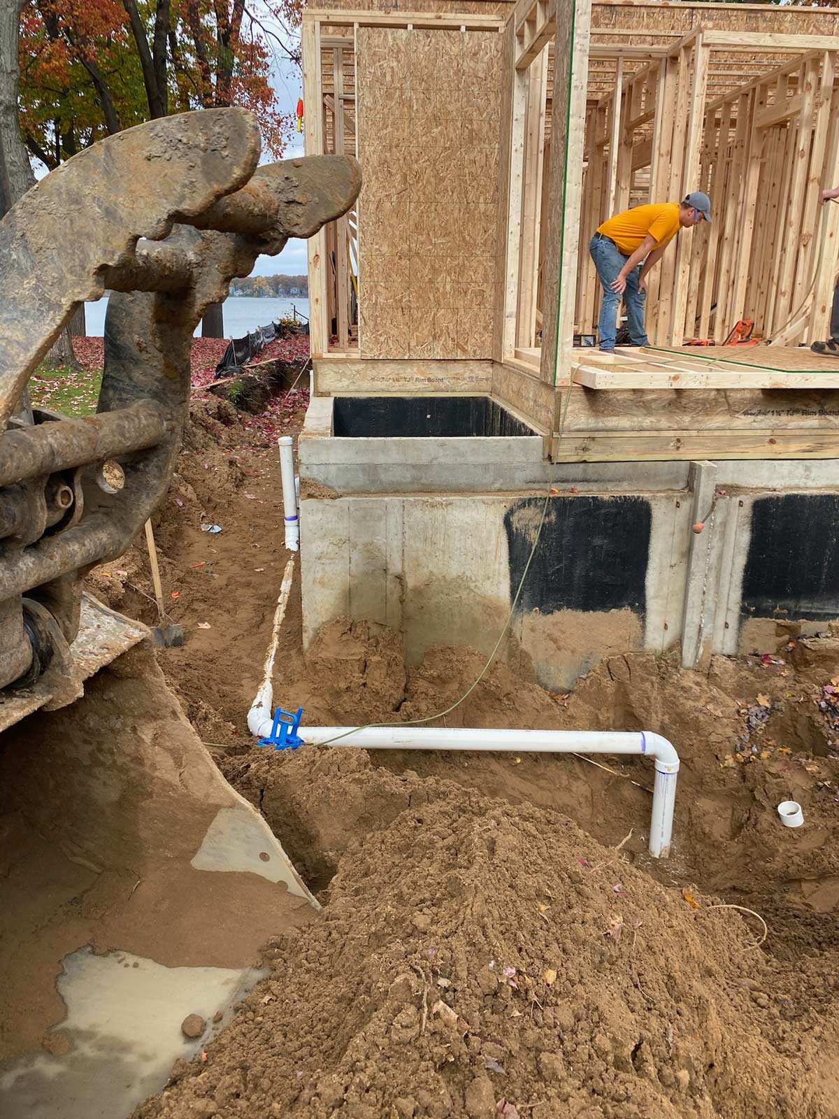 Septic System Installation, Sewer and Water Hookup - Advance Excavating